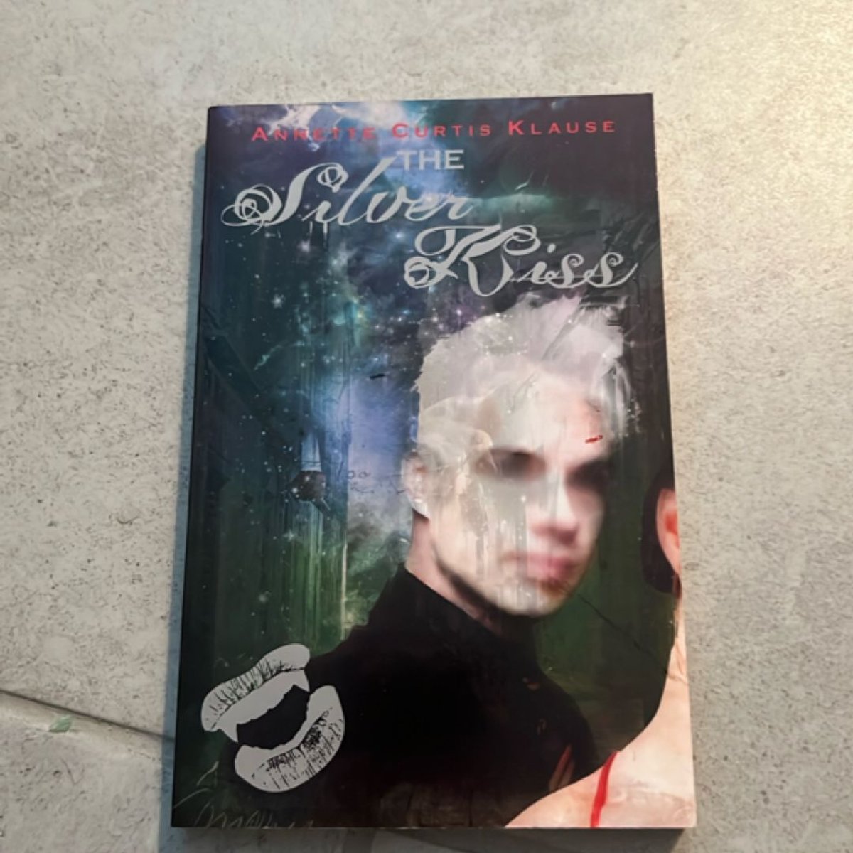 The Silver Kiss by Annette Curtis Klause