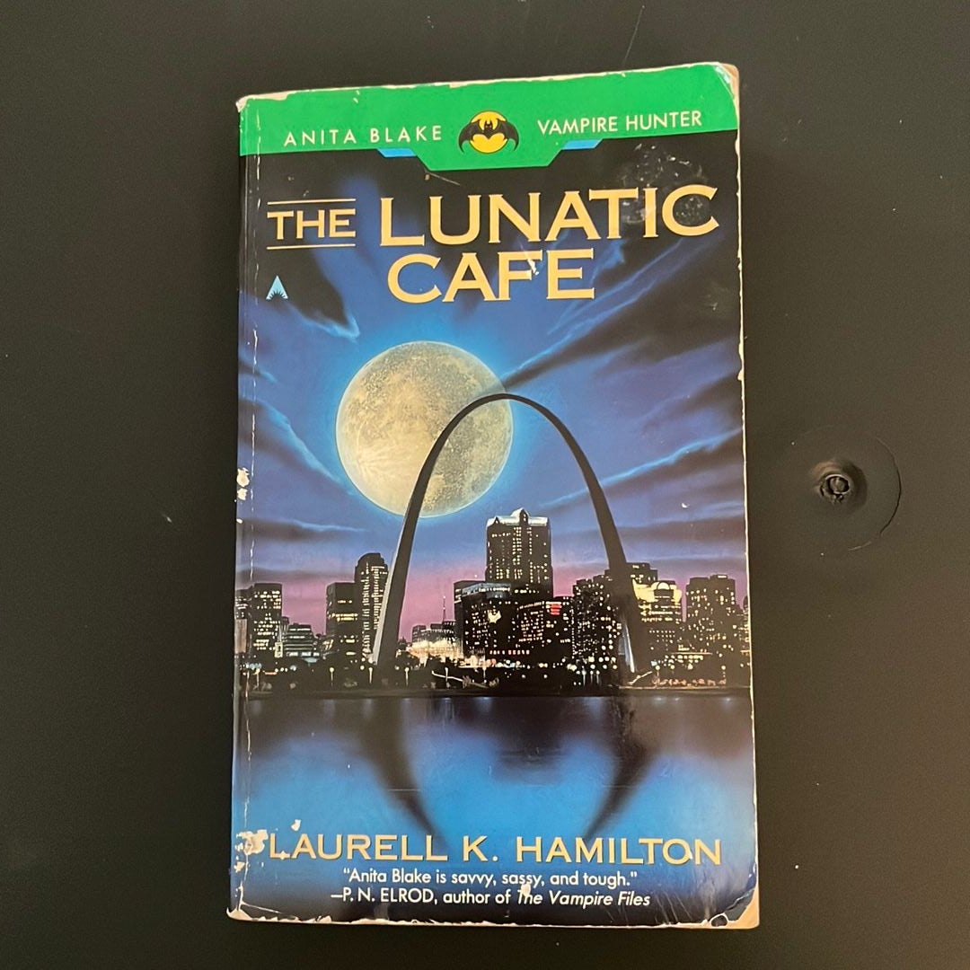 The lunatic cafe by Laurell k. Hamilton , Paperback | Pangobooks