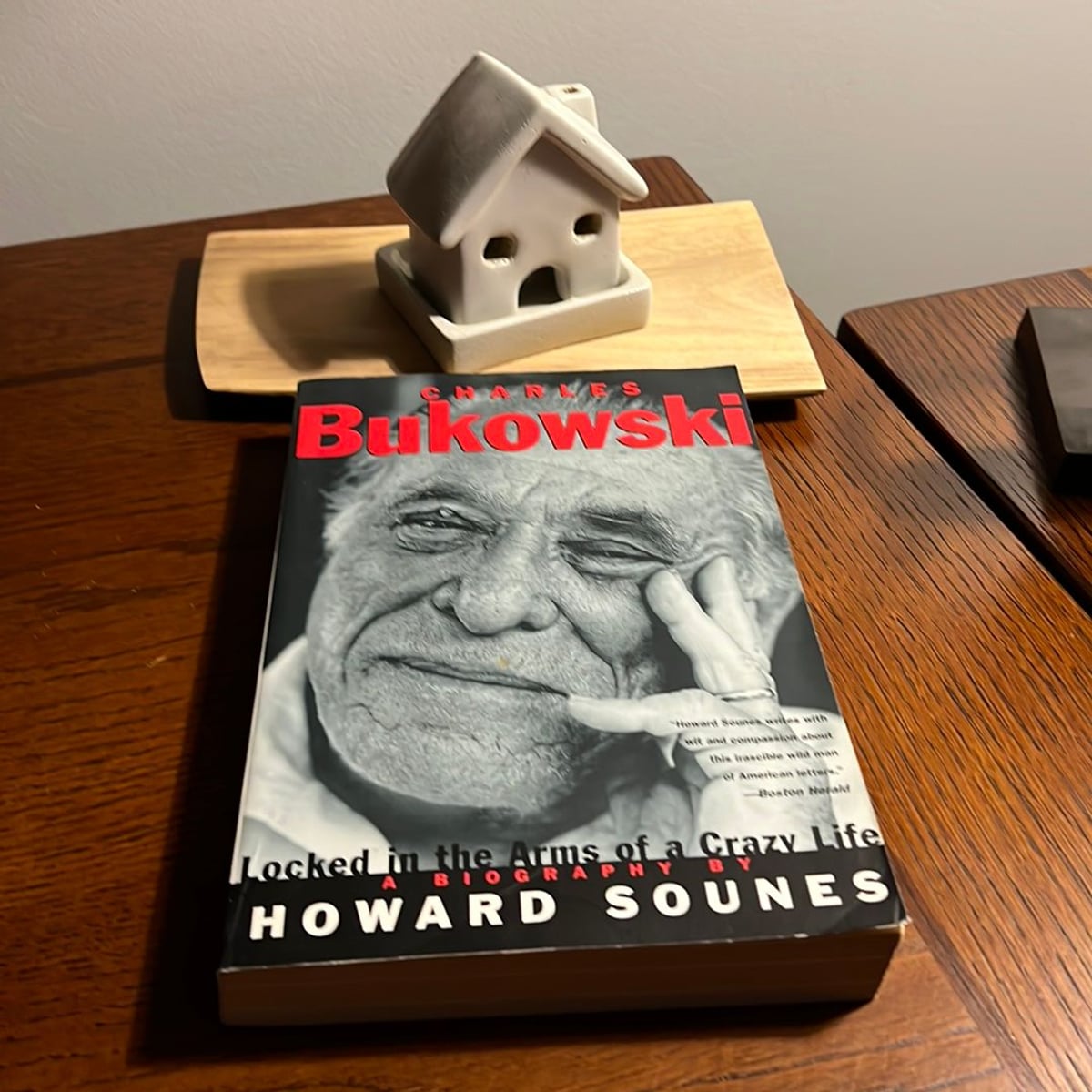Charles Bukowski by Howard Sounes, Paperback | Pangobooks
