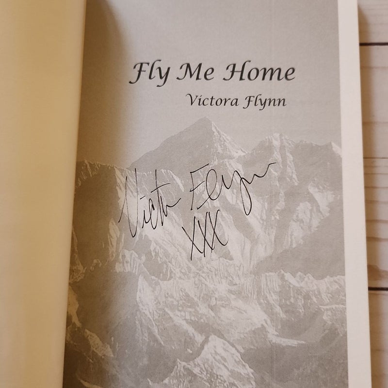 Fly Me Home by Victoria Flynn, Paperback | Pangobooks