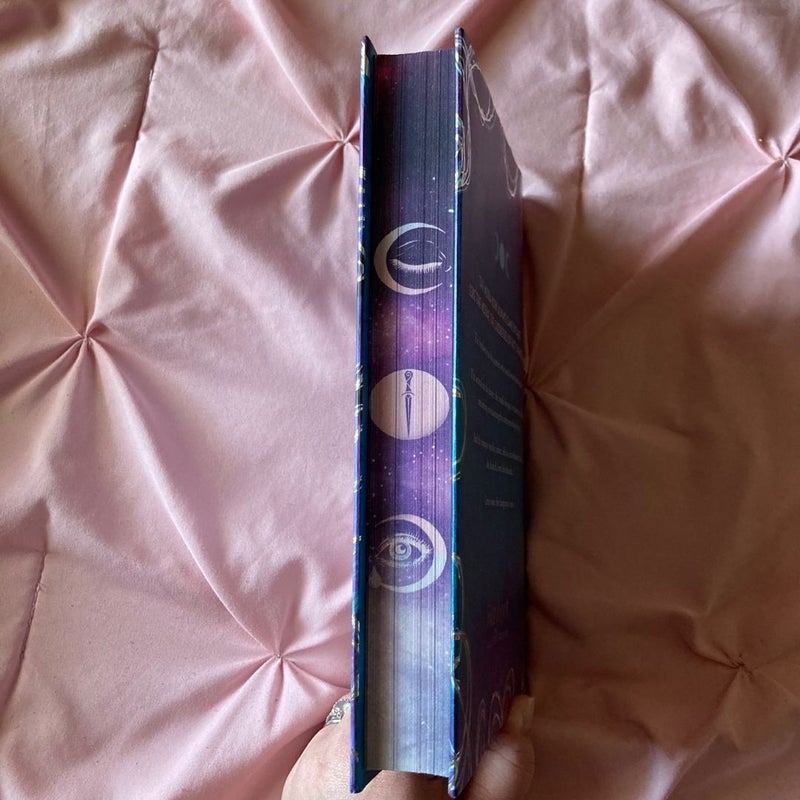 Threads That Bind (Fairyloot Edition) by Kika Hatzopoulou, Hardcover ...