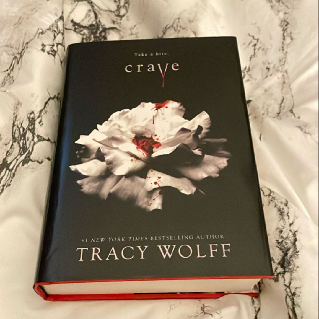 Crave by Tracy Wolff, Hardcover | Pangobooks