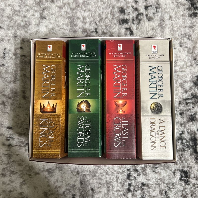 George R. R. Martin's a Game of Thrones 5-Book Boxed Set (Song of Ice ...