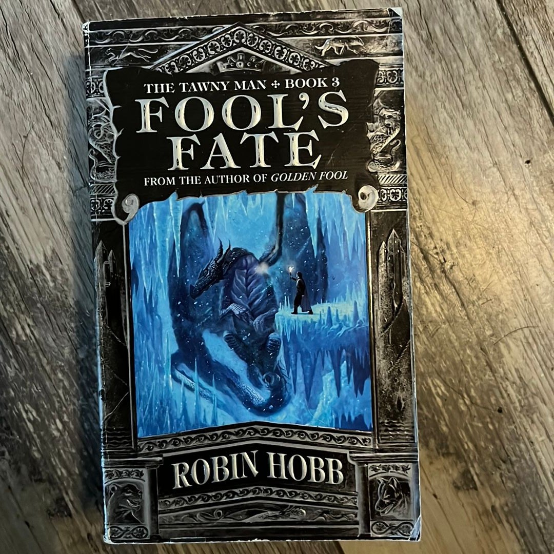 Fool’s Fate by Robin Hobb, Paperback | Pangobooks