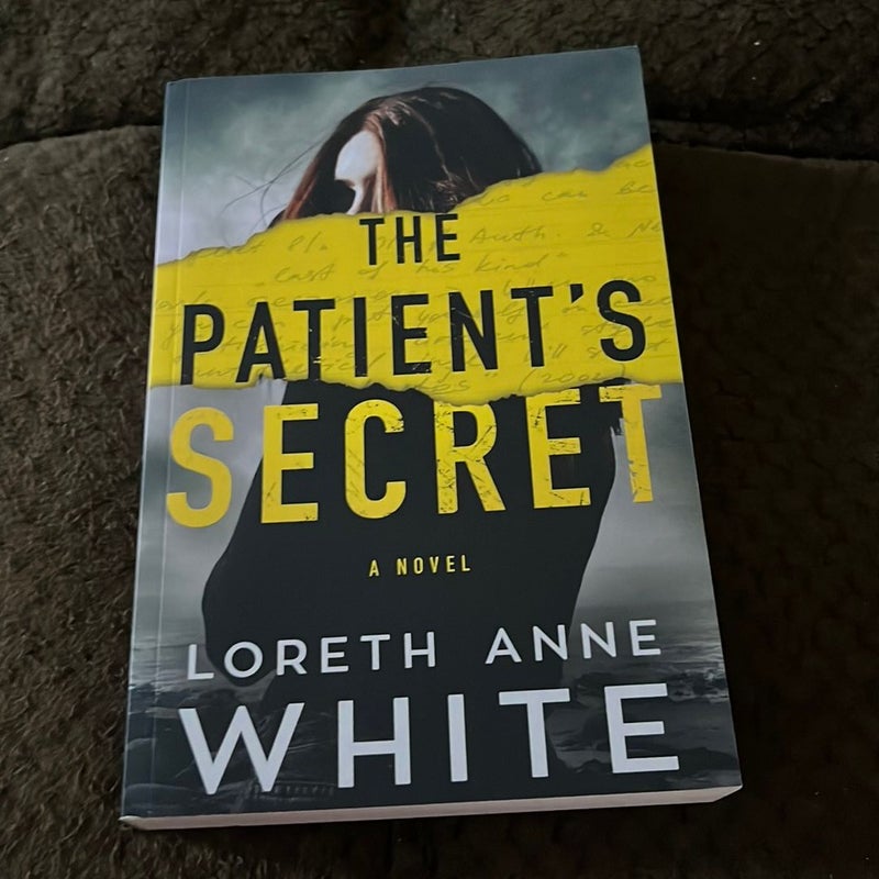 The Patient's Secret by Loreth Anne White, Paperback | Pangobooks