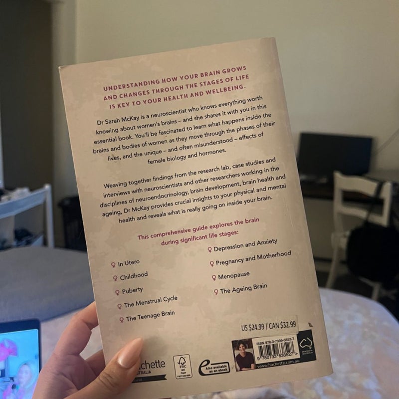 The Women's Brain Book by Sarah McKay, Paperback | Pangobooks