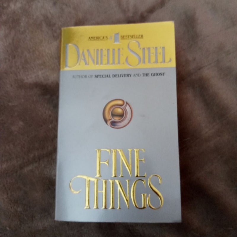 Fine Things by Danielle Steel, Paperback | Pangobooks
