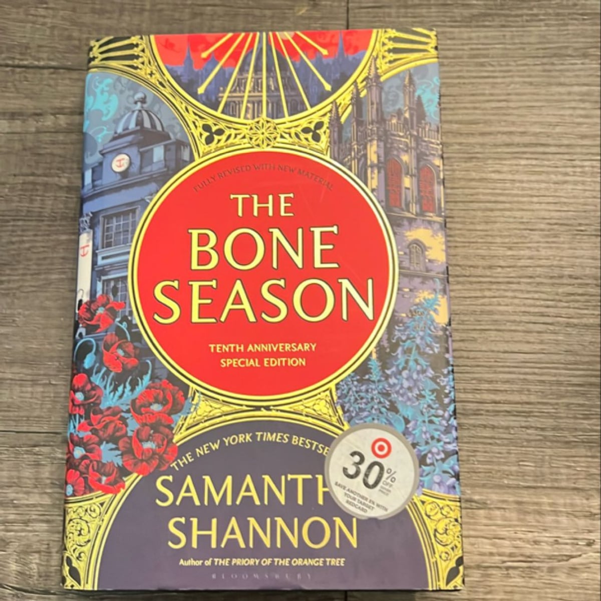 The Bone Season by Samantha Shannon, Hardcover | Pangobooks