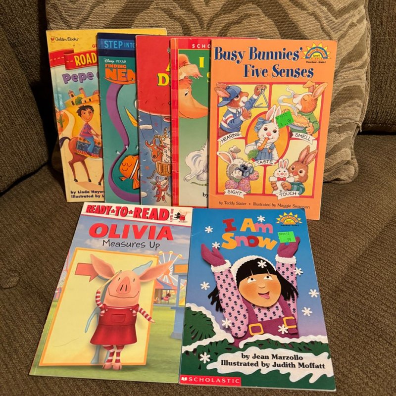 Level 1 Readers Book Bundle by Jean Marzollo, Paperback | Pangobooks