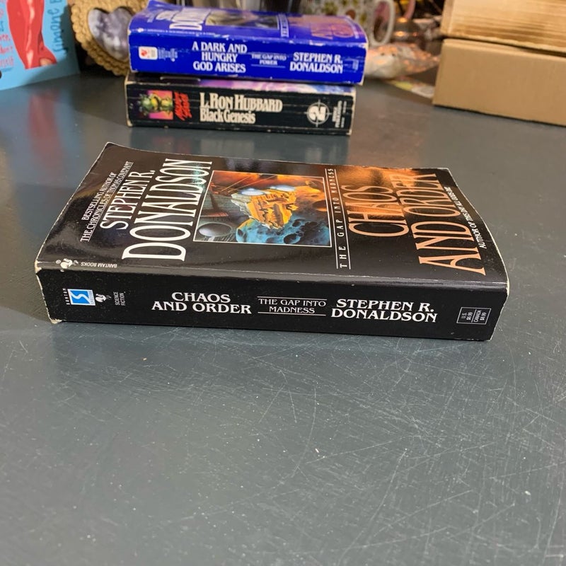 Chaos and Order by Stephen R. Donaldson, Paperback | Pangobooks