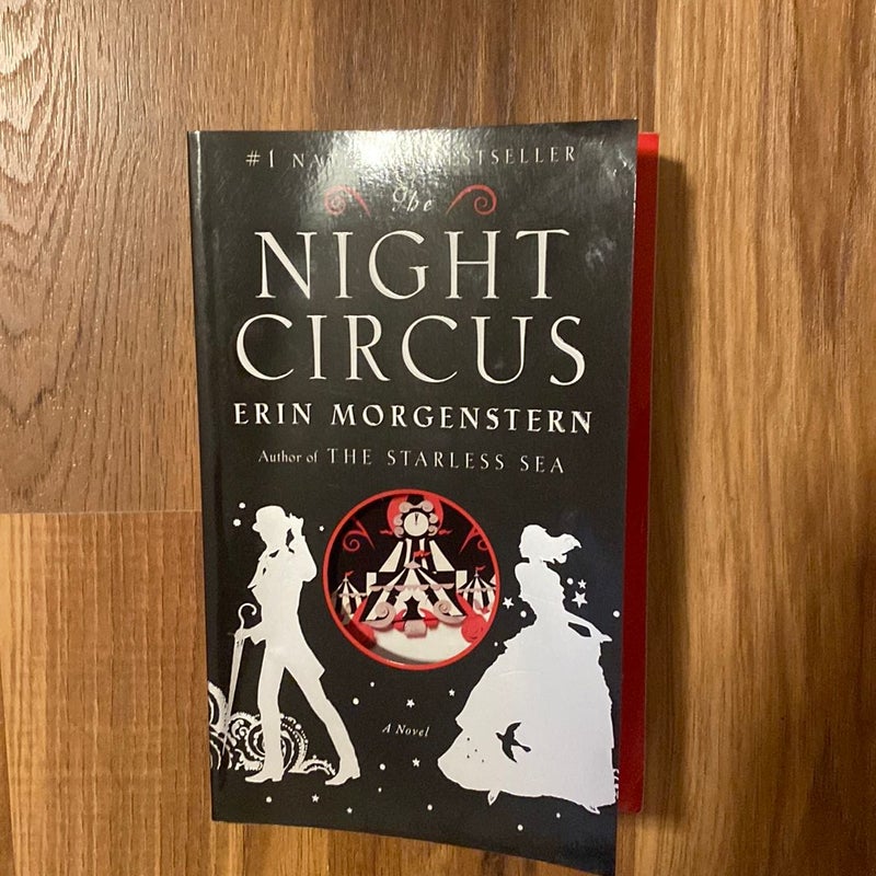 The Night Circus by Erin Morgenstern, Paperback | Pangobooks