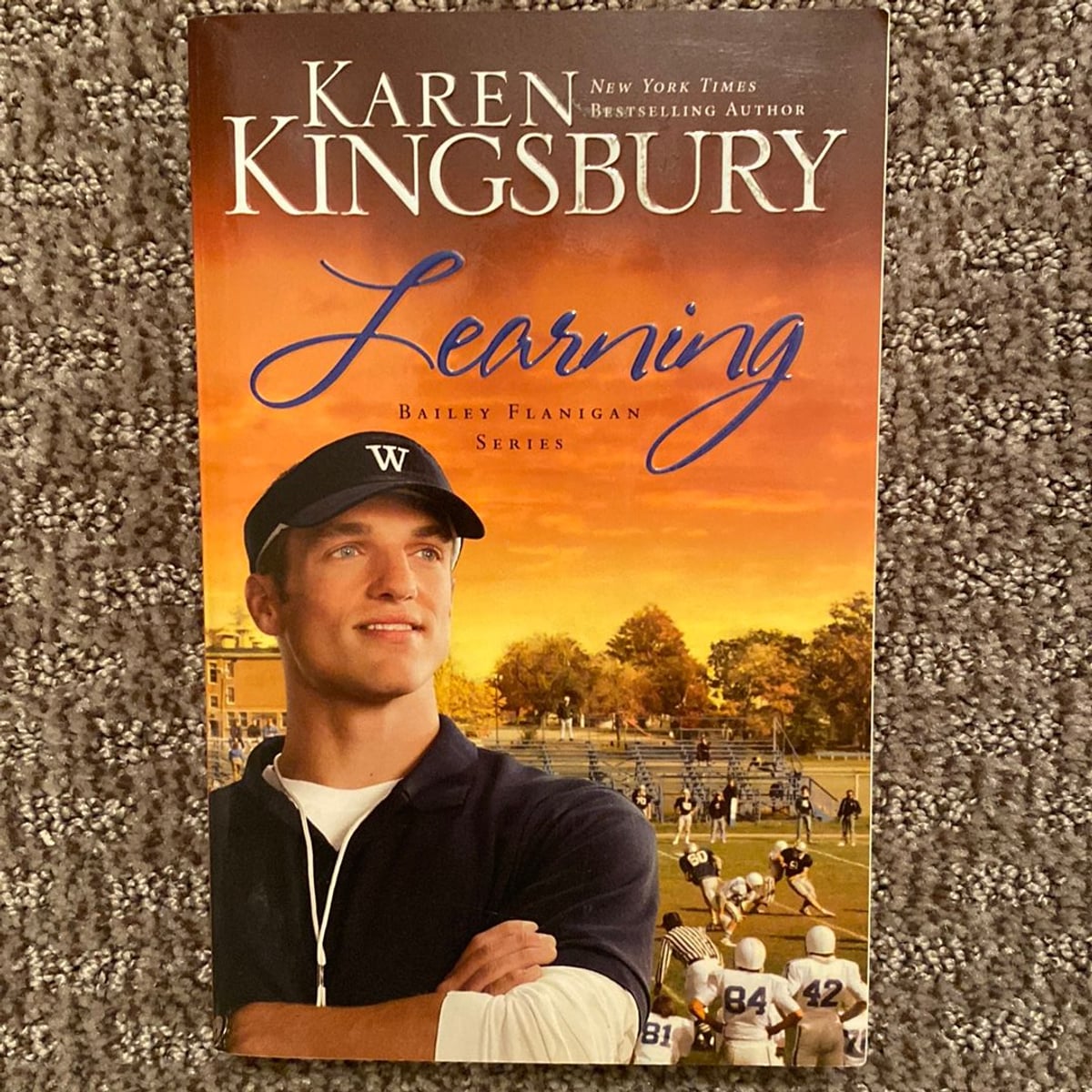 Learning by Karen Kingsbury, Paperback | Pangobooks