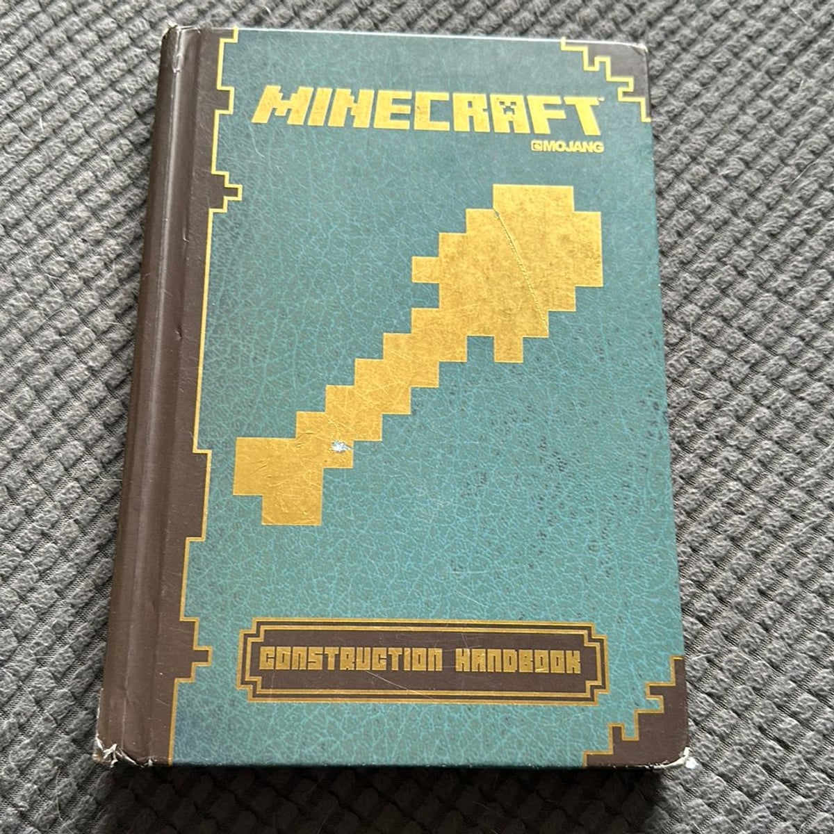 Minecraft: Construction Handbook by Scholastic, Inc. Staff