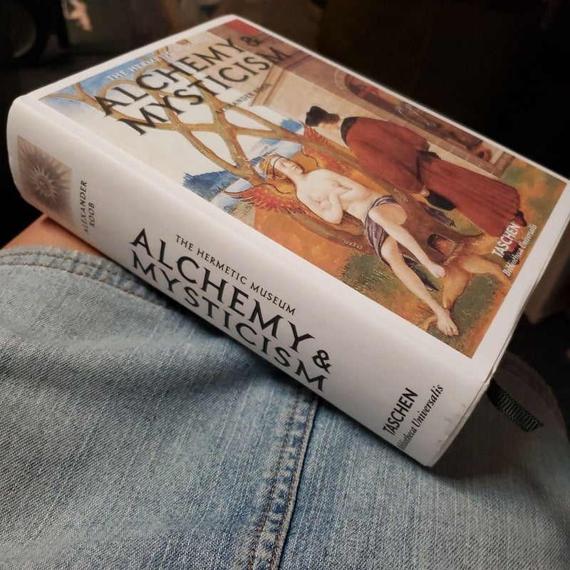 Alchemy and Mysticism by Alexander Roob