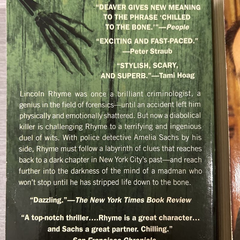The Bone Collector by Jeffery Deaver, Paperback | Pangobooks