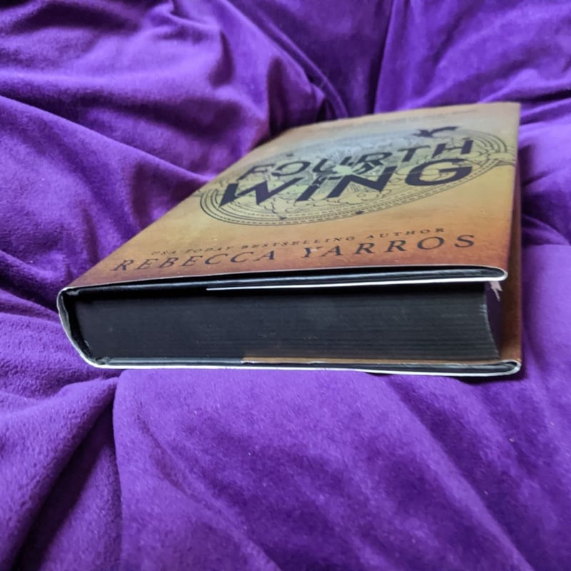 Signed First Edition Fourth Wing with Sprayed Edges by Rebecca Yarros ...