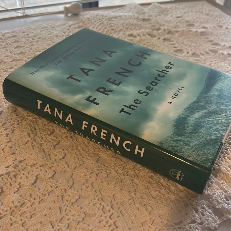 The Searcher by Tana French, Hardcover | Pangobooks