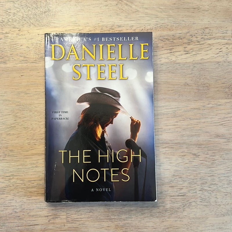 The High Notes by Danielle Steel, Paperback | Pangobooks