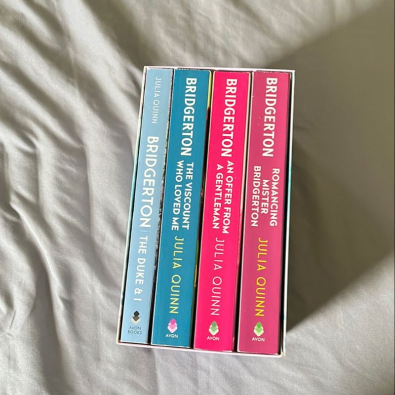 Bridgerton Boxed Set by Julia Quinn, Paperback | Pangobooks