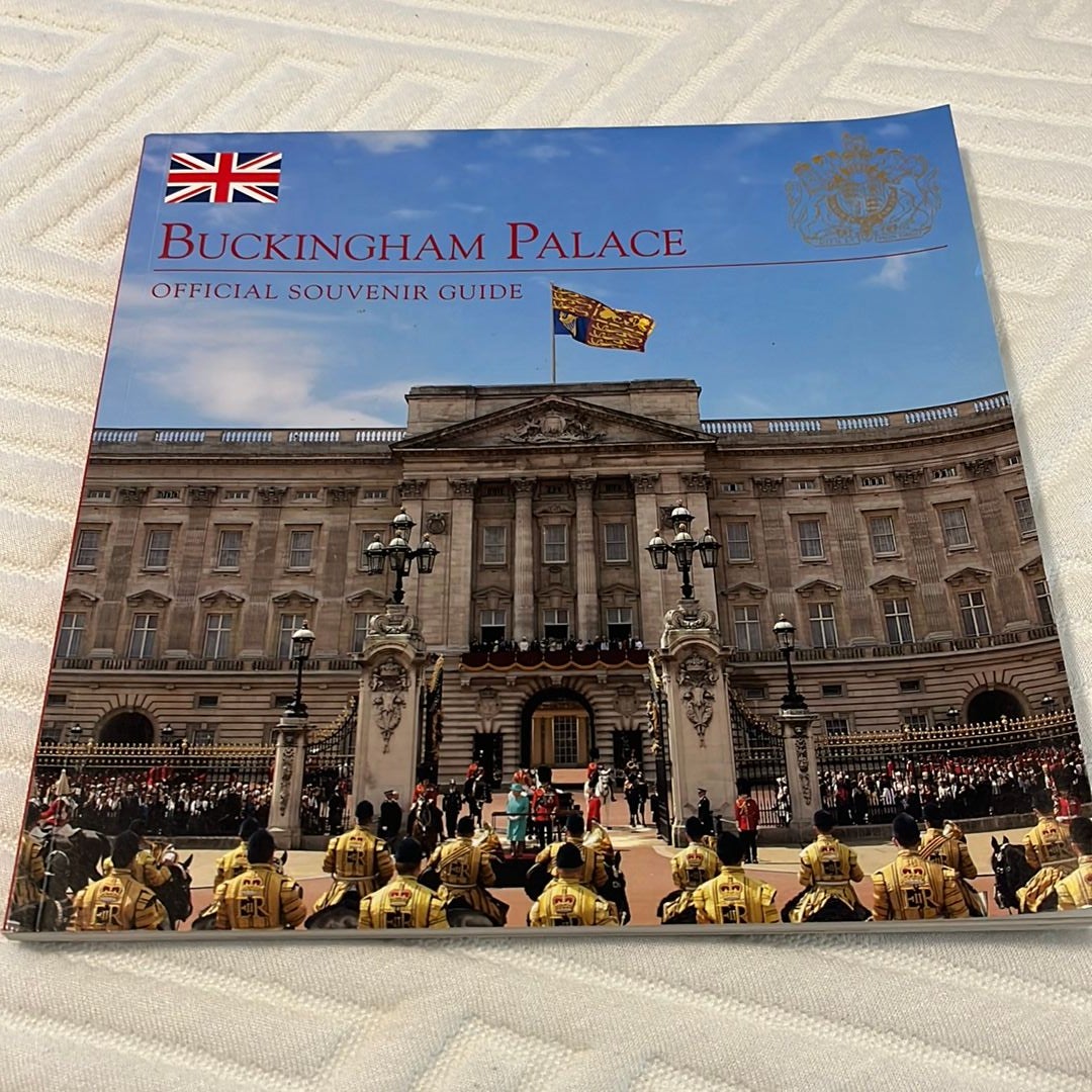Buckingham Palace by Jonathan Marsden, Paperback | Pangobooks