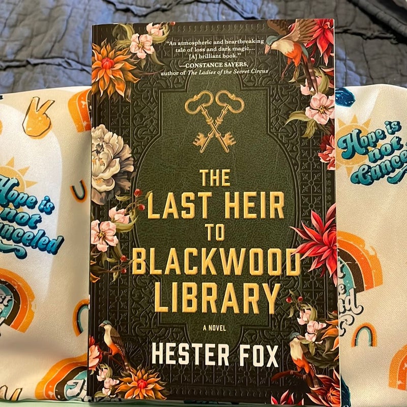 The Last Heir to Blackwood Library by Hester Fox, Paperback | Pangobooks