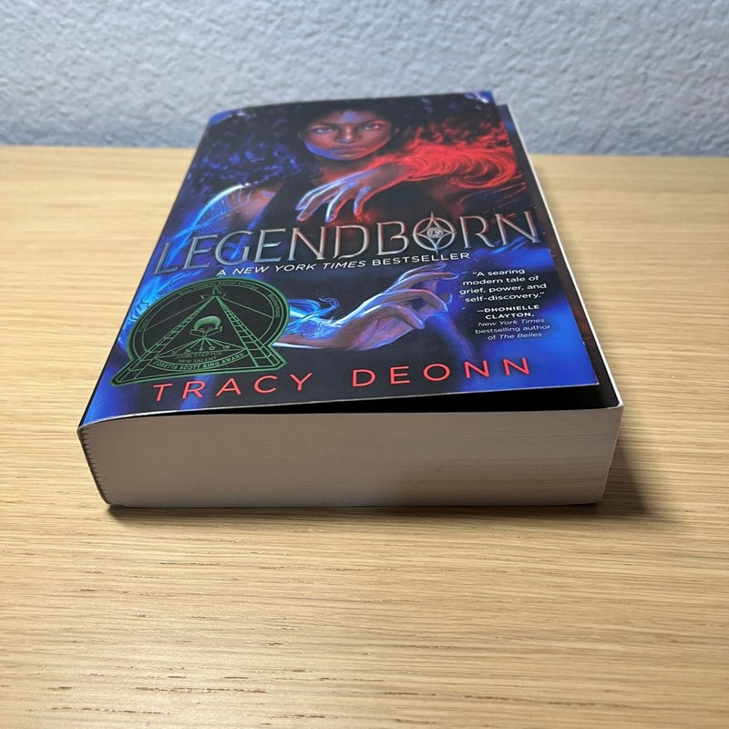 Legendborn by Tracy Deonn, Paperback | Pangobooks