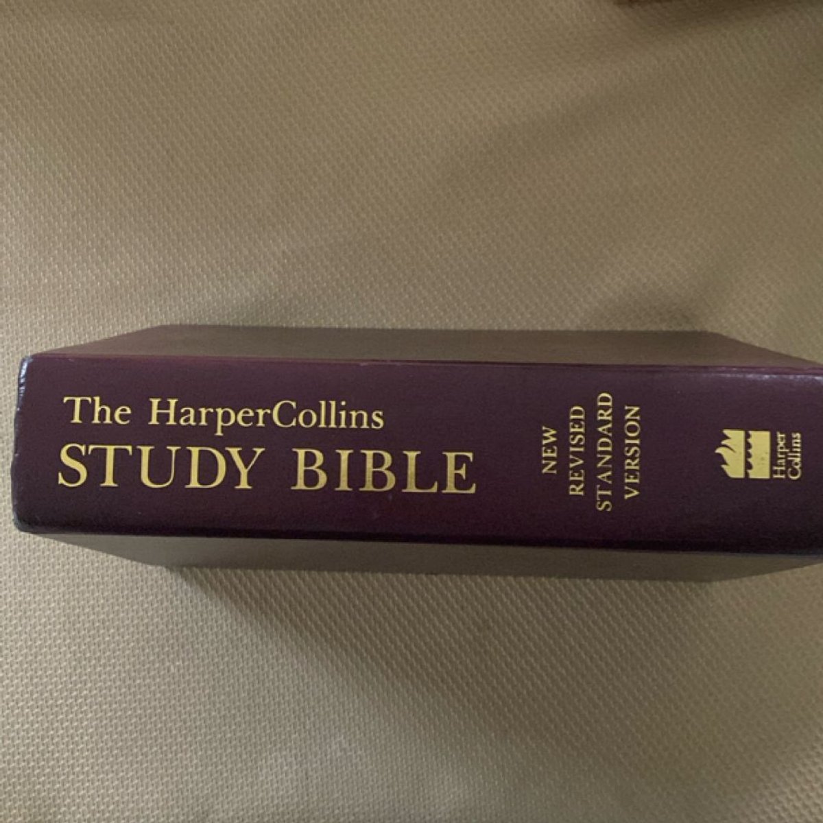 HarperCollins Study Bible - Student Edition by Society of Society of ...