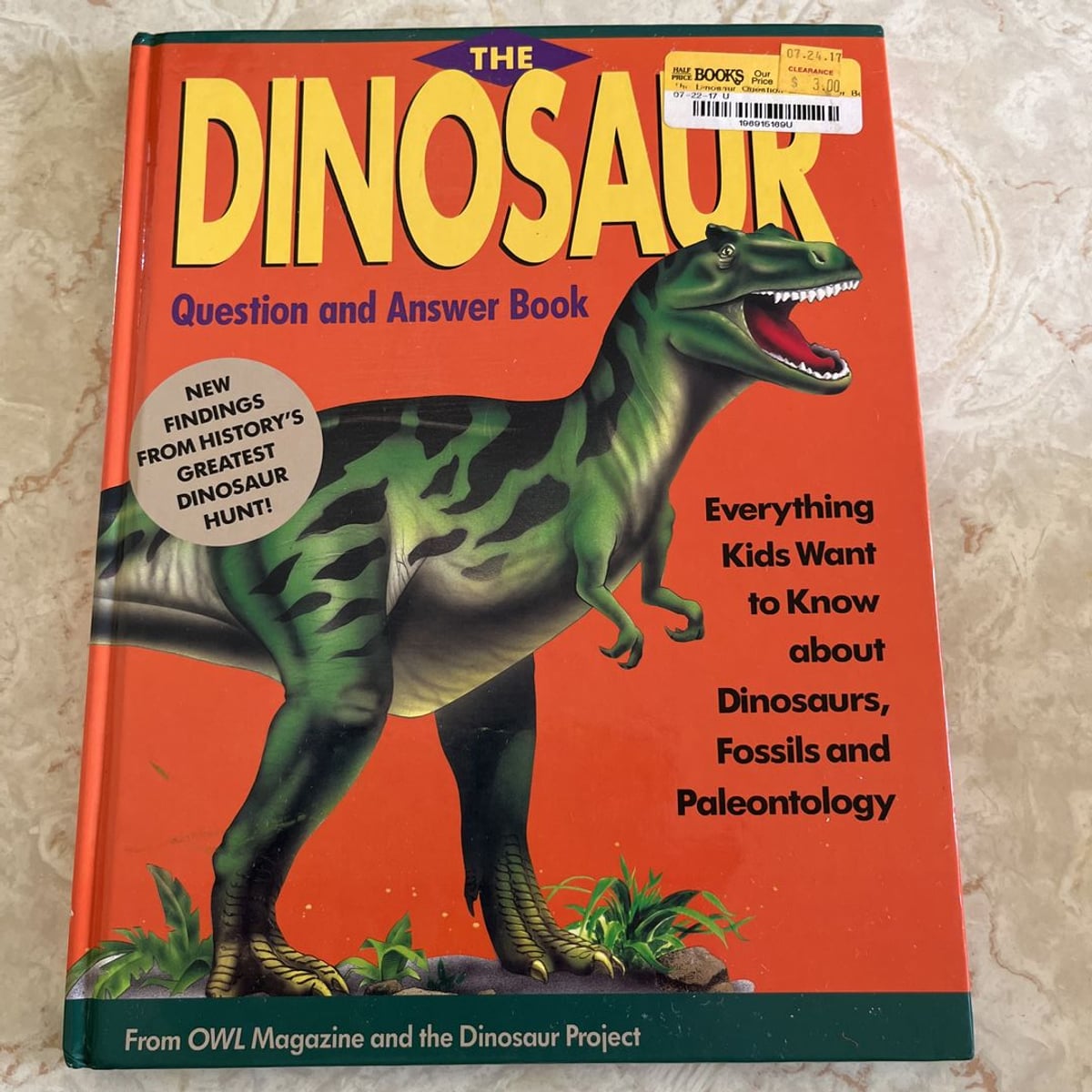 Dinosaur Question and Answer Book by Owl Magazine Editors