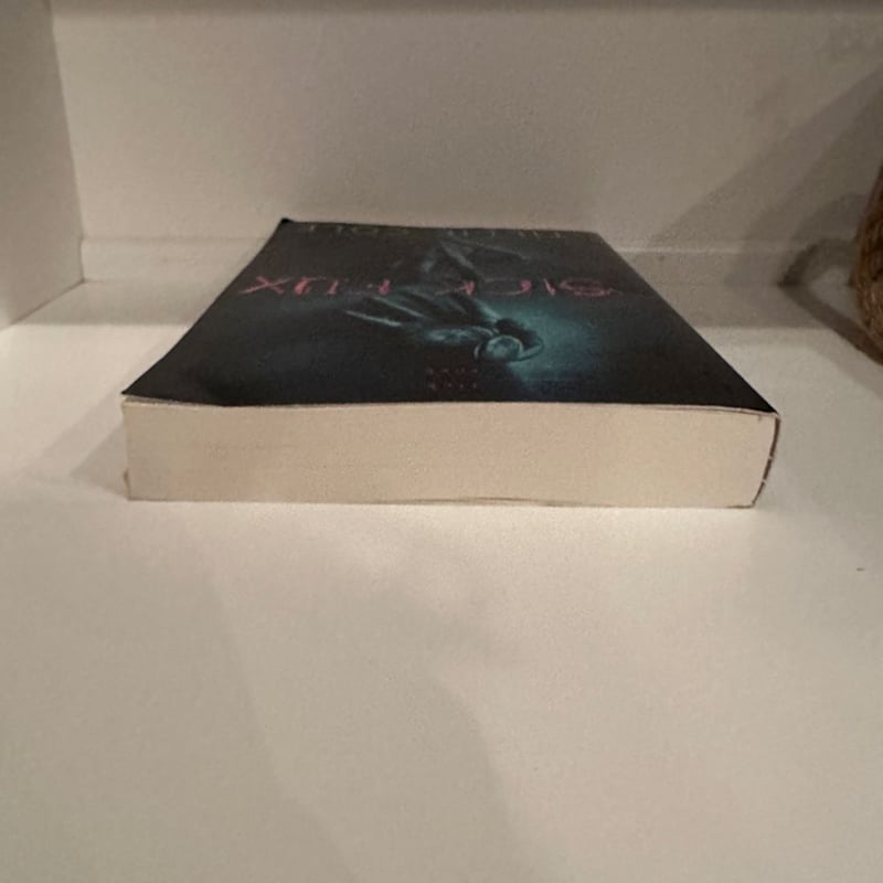 Sick Fux Tillie Cole OOP cover by Tillie Cole, Paperback | Pangobooks