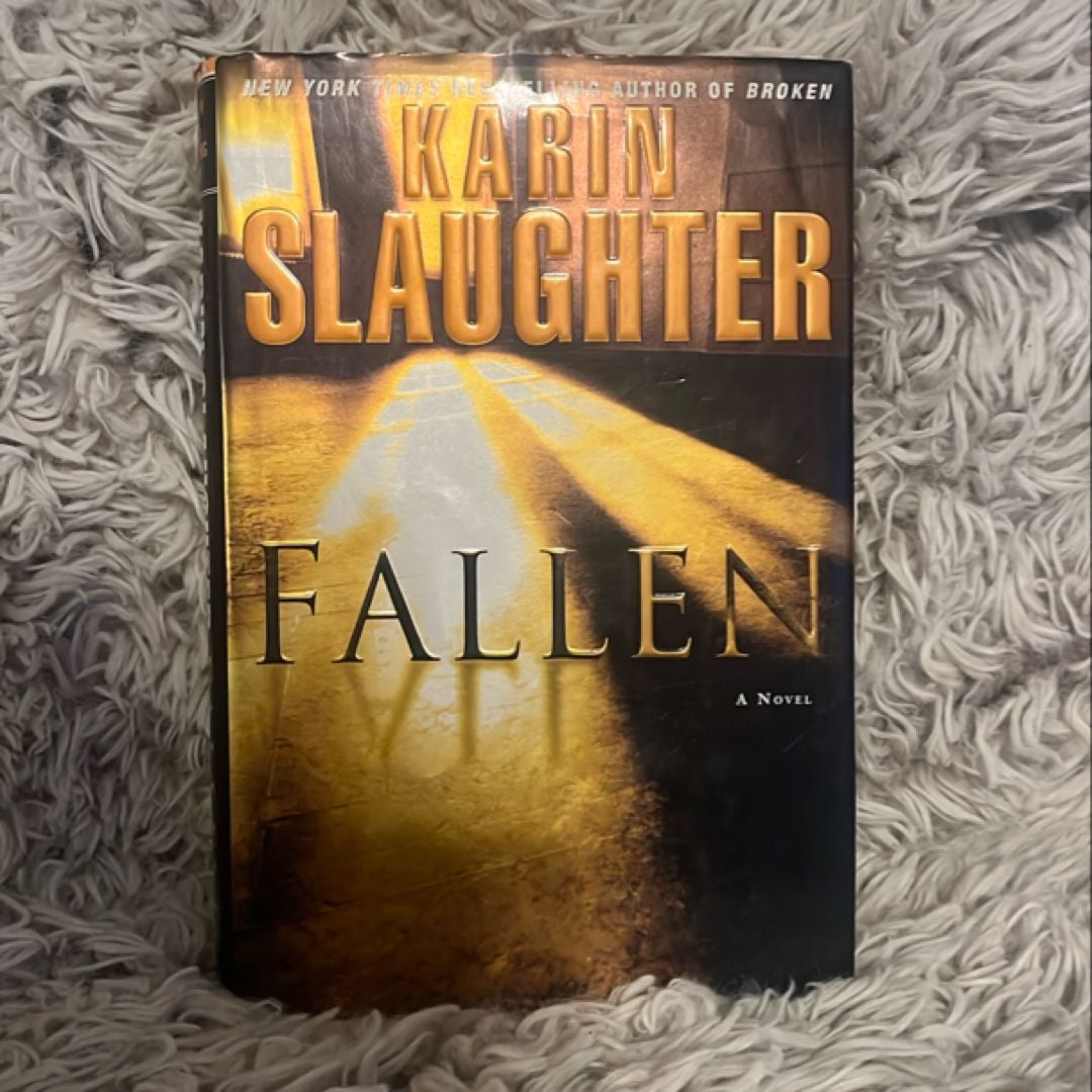 Fallen by Karin Slaughter, Hardcover | Pangobooks