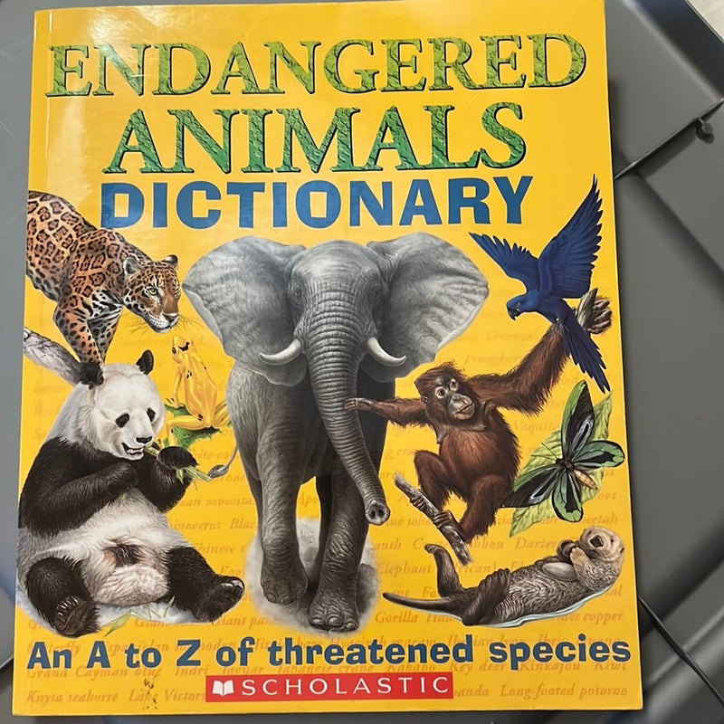 Endangered Animals Dictionary by Clint Twist, Paperback | Pangobooks