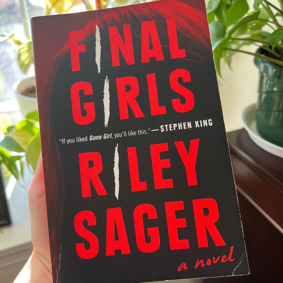 Final Girls by Riley Sager, Paperback | Pangobooks