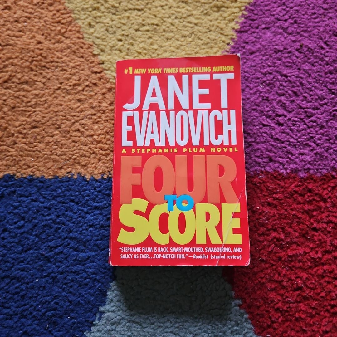 Four to Score by Janet Evanovich, Paperback | Pangobooks