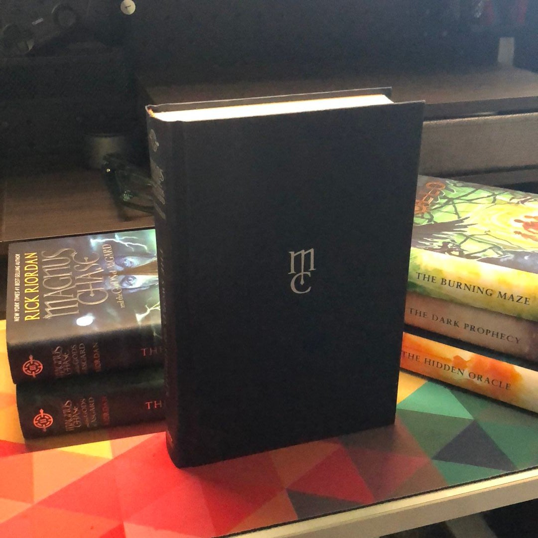 The Sword of Summer by Rick Riordan , Hardcover | Pangobooks