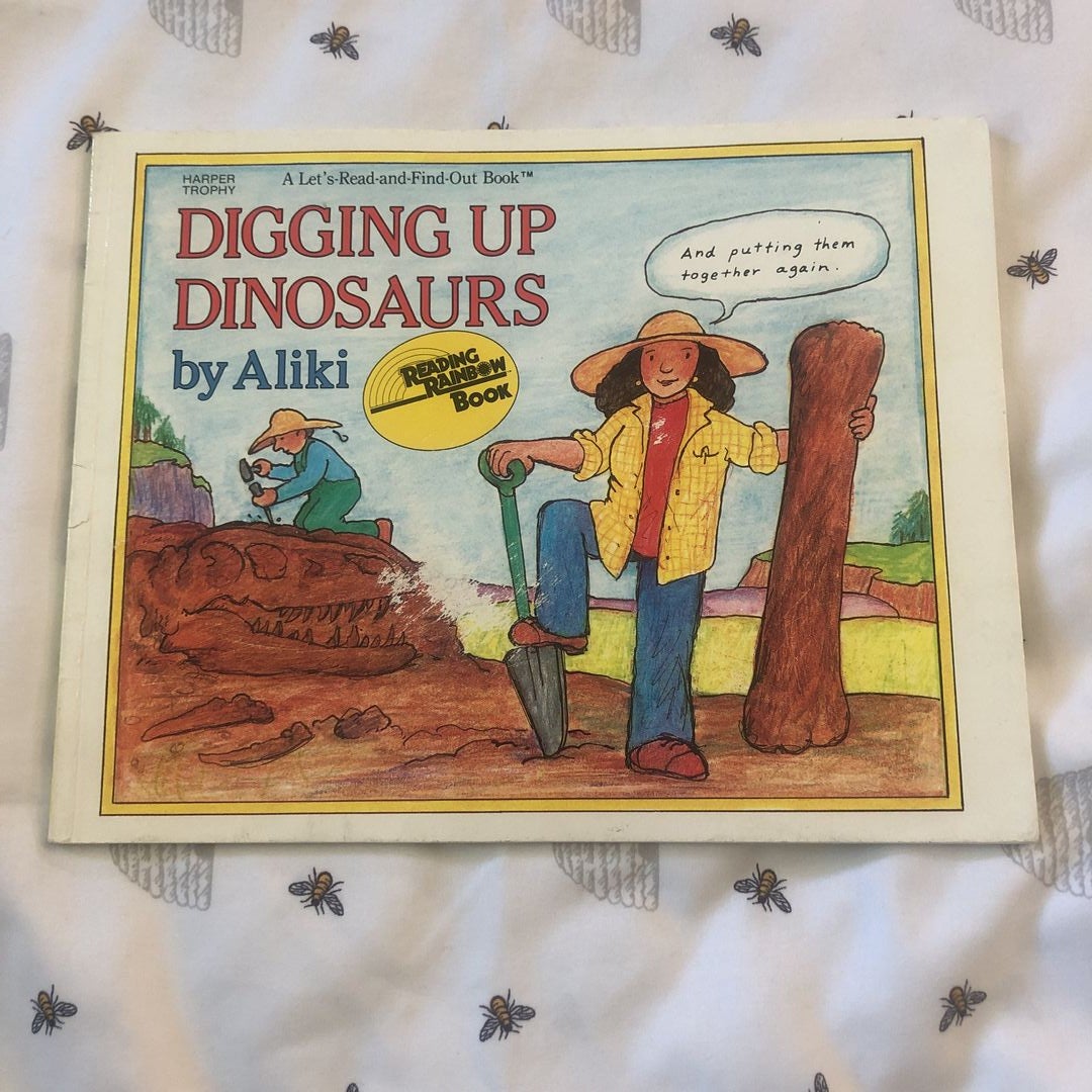 Digging up Dinosaurs by Aliki (Illustrator), Paperback | Pangobooks
