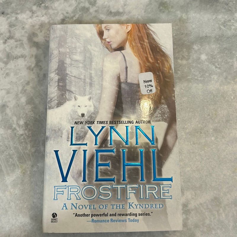 Frostfire by Lynn Viehl