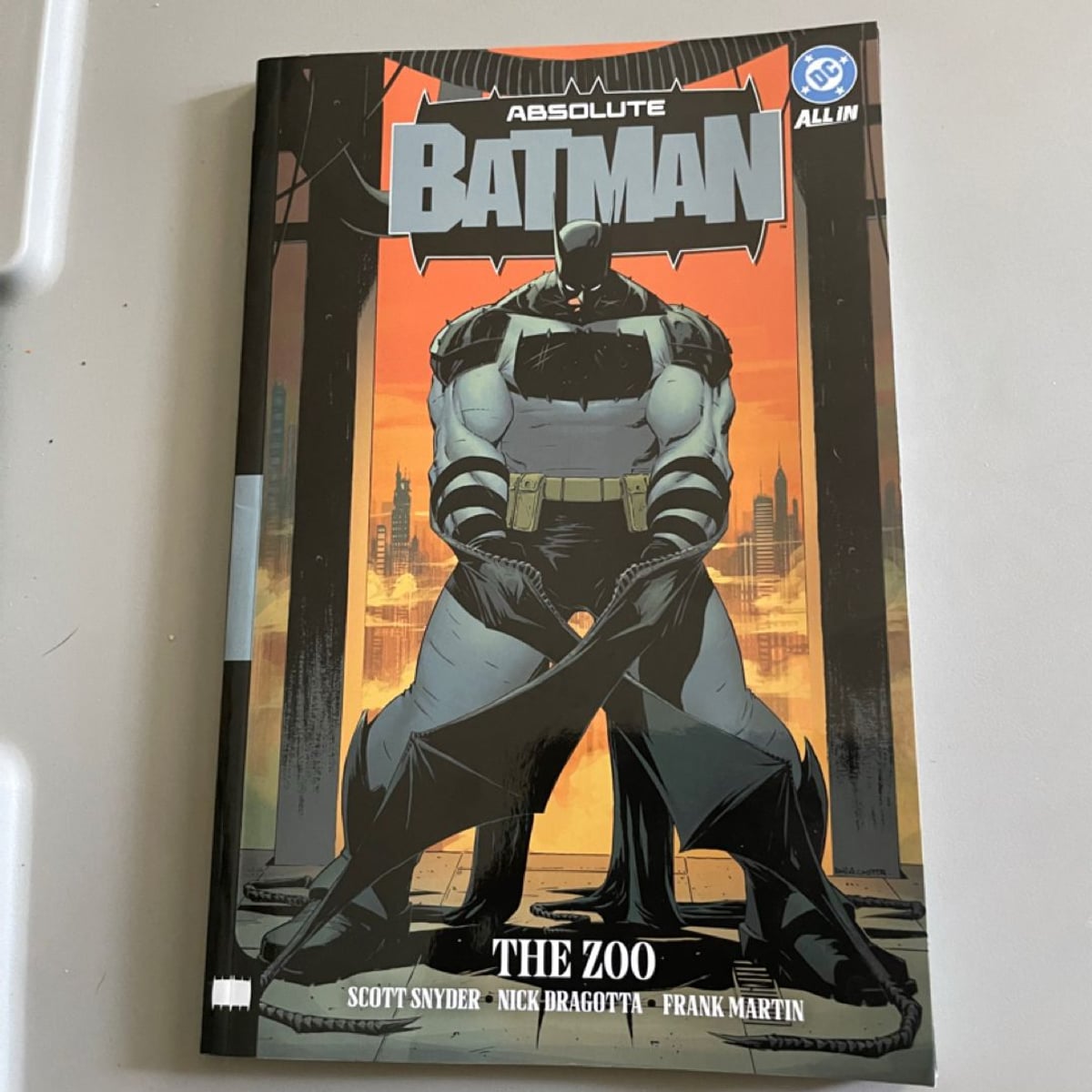 Absolute Batman Vol. 1: the Zoo by Scott Snyder