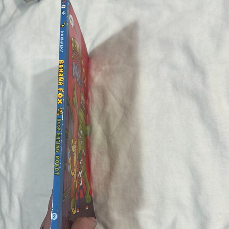 Banana Fox and the Book-Eating Robot: a Graphix Chapters Book (Banana ...