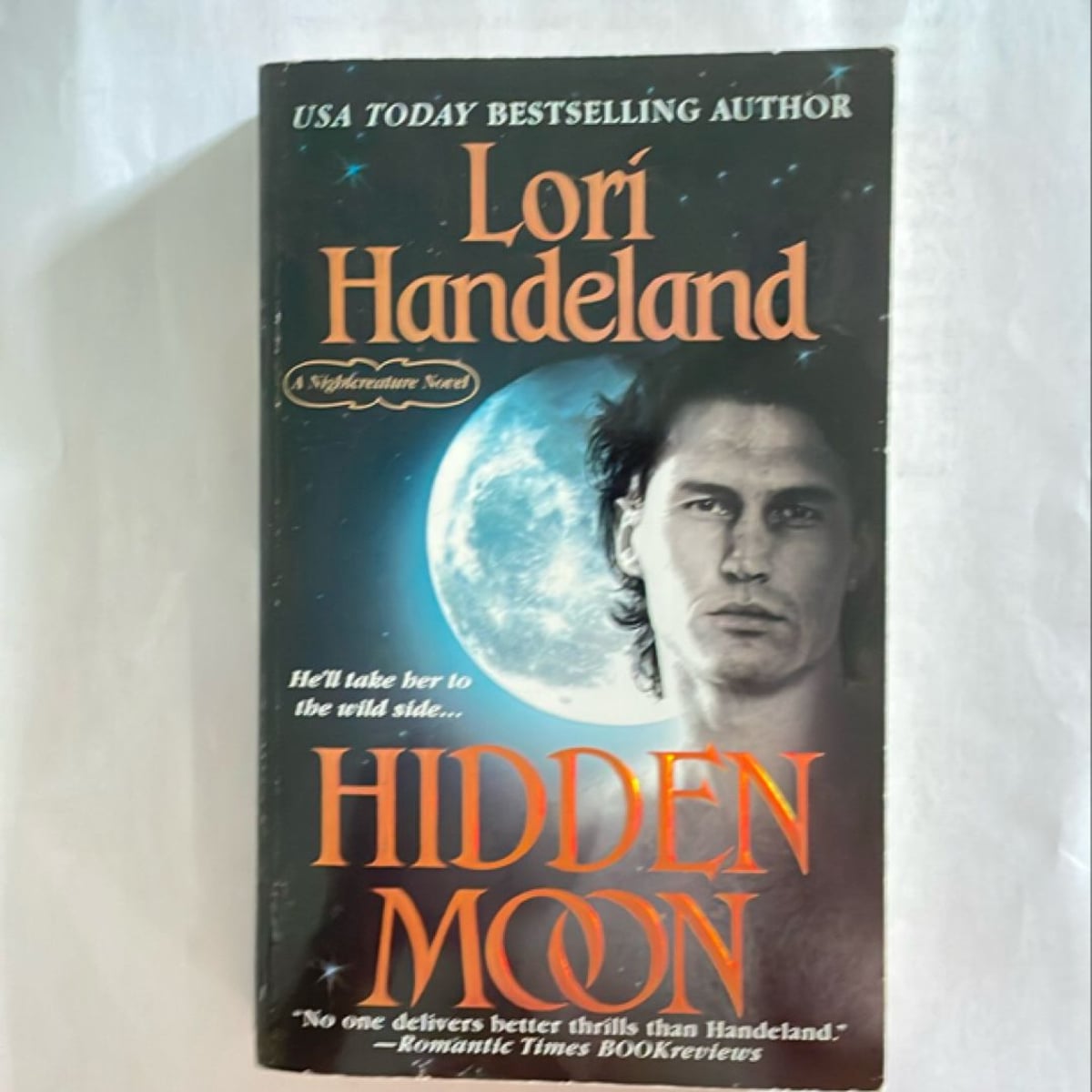 Hidden Moon by Lori Handeland