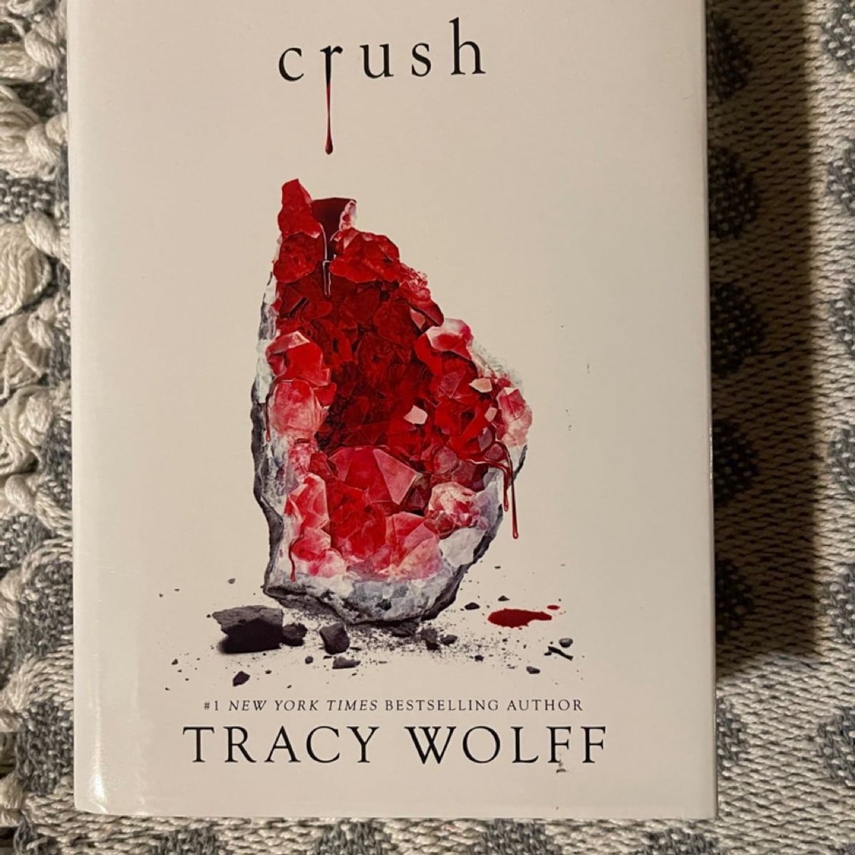 Crush by Tracy Wolff, Hardcover | Pangobooks