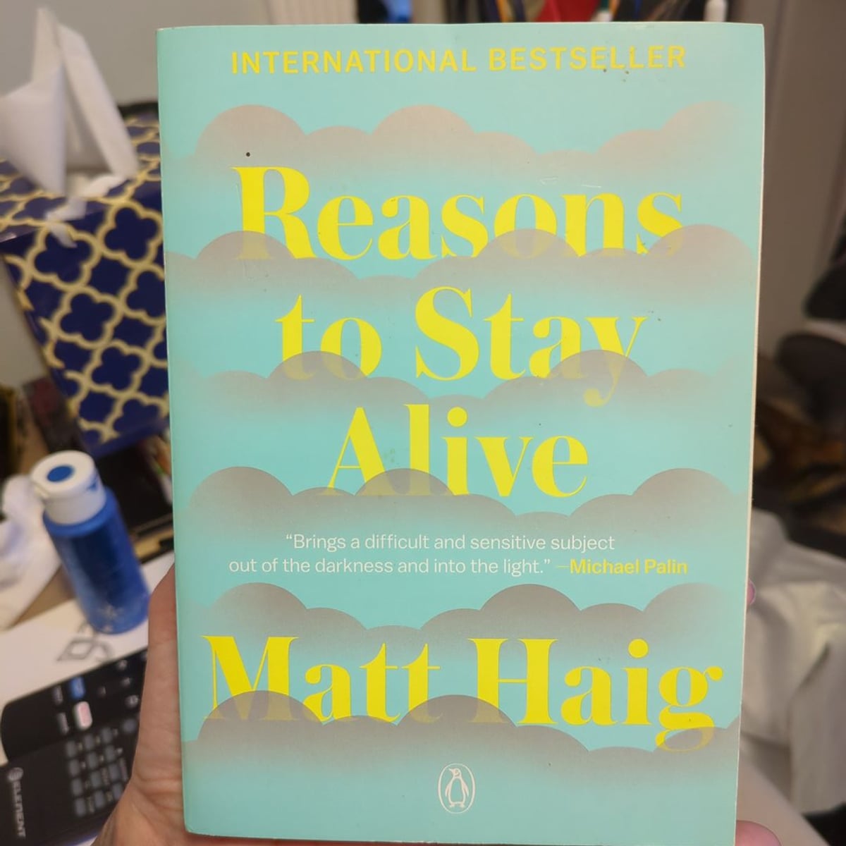 Reasons to Stay Alive by Matt Haig, Paperback | Pangobooks