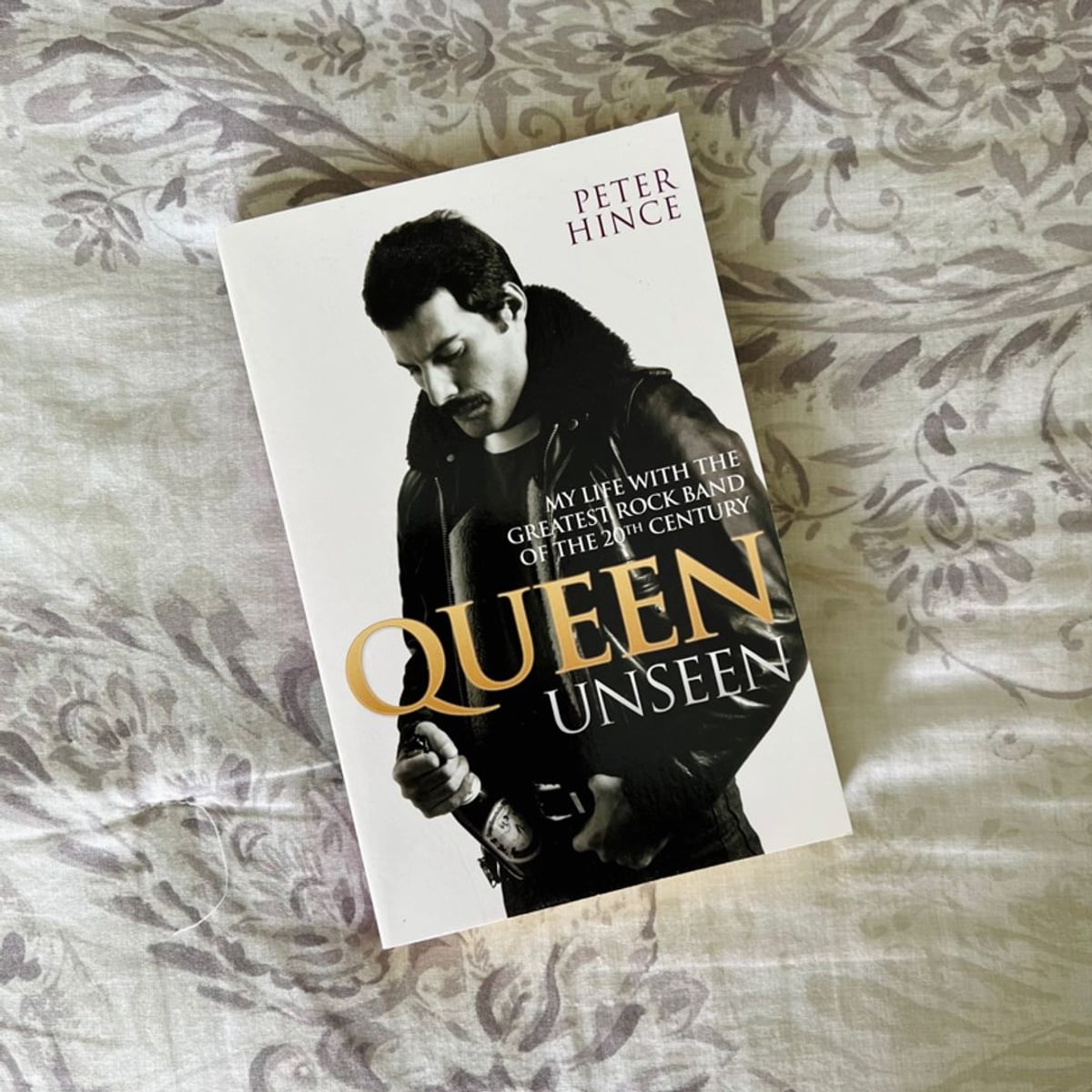 Queen Unseen by Peter Hince, Paperback | Pangobooks