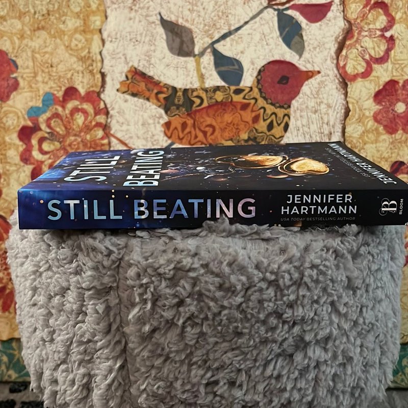 Still Beating by Jennifer Hartmann, Paperback | Pangobooks