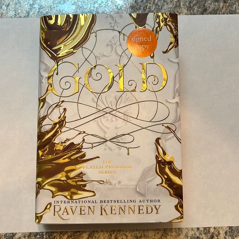 Gold by Raven Kennedy, Hardcover | Pangobooks