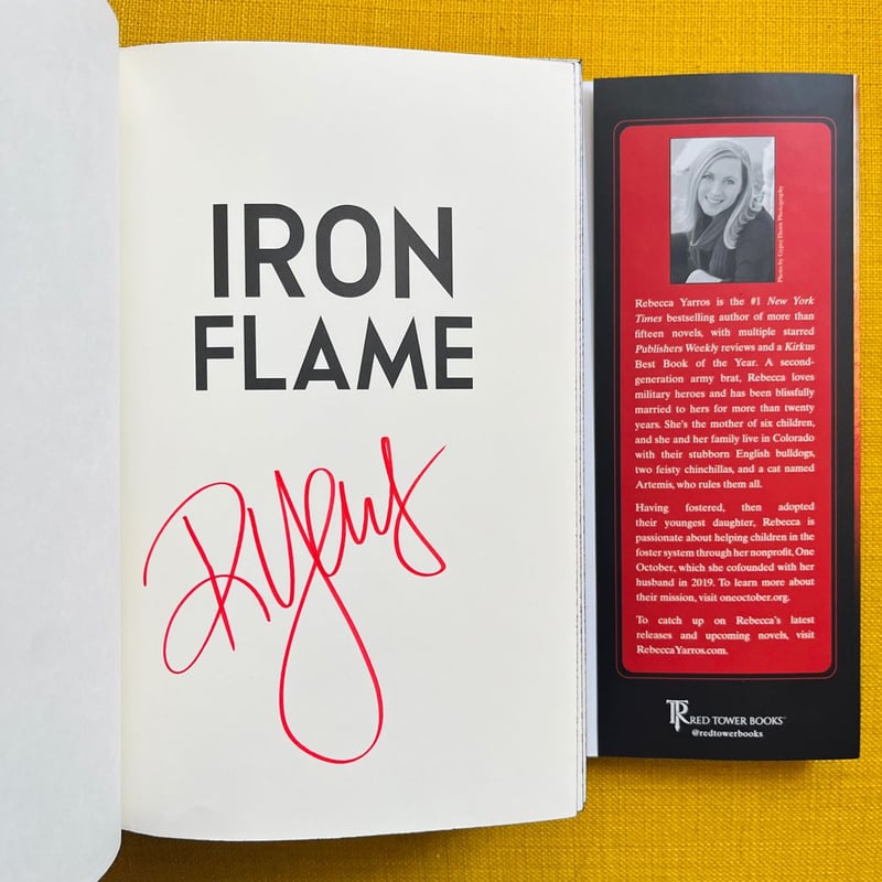 SIGNED Iron Flame by Rebecca Yarros, Hardcover | Pangobooks