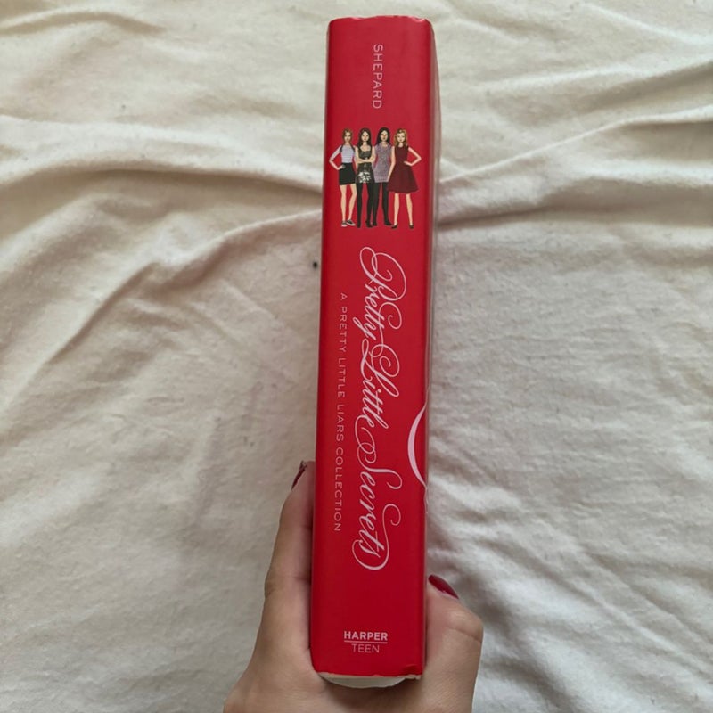 Pretty Little Liars: Pretty Little Secrets by Sara Shepard