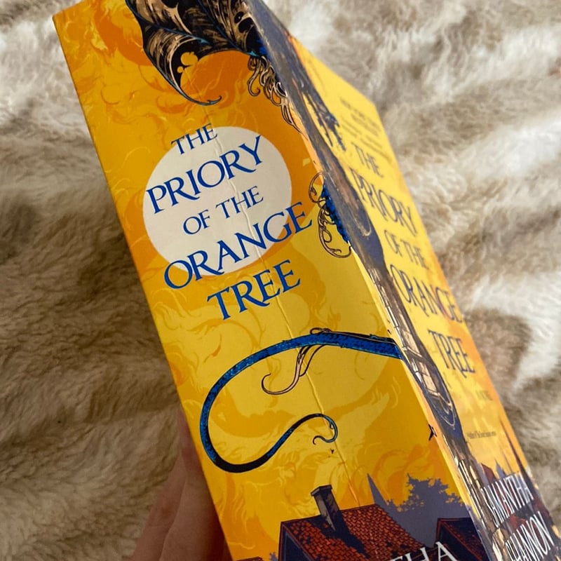 The Priory of the Orange Tree by Samantha Shannon, Paperback | Pangobooks