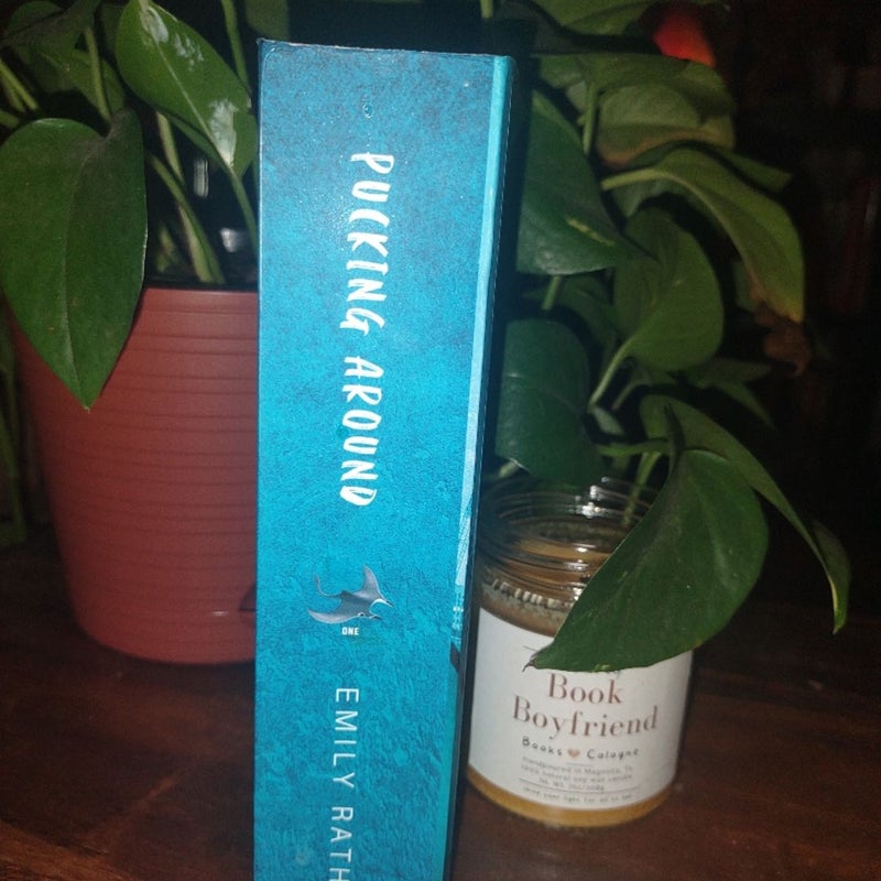 Pucking Around by Emily Rath, Paperback | Pangobooks