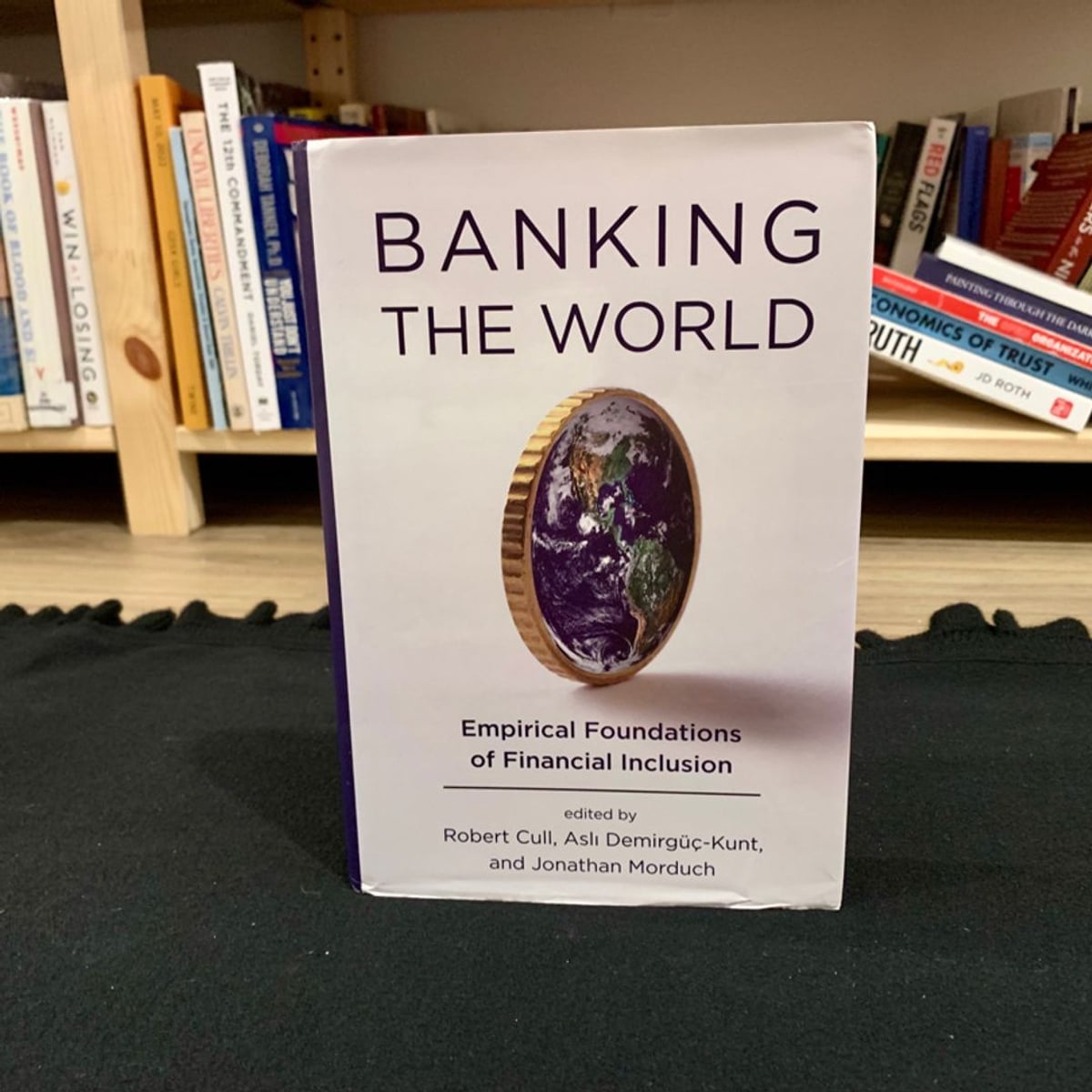 Banking the World by Robert Cull, Hardcover | Pangobooks