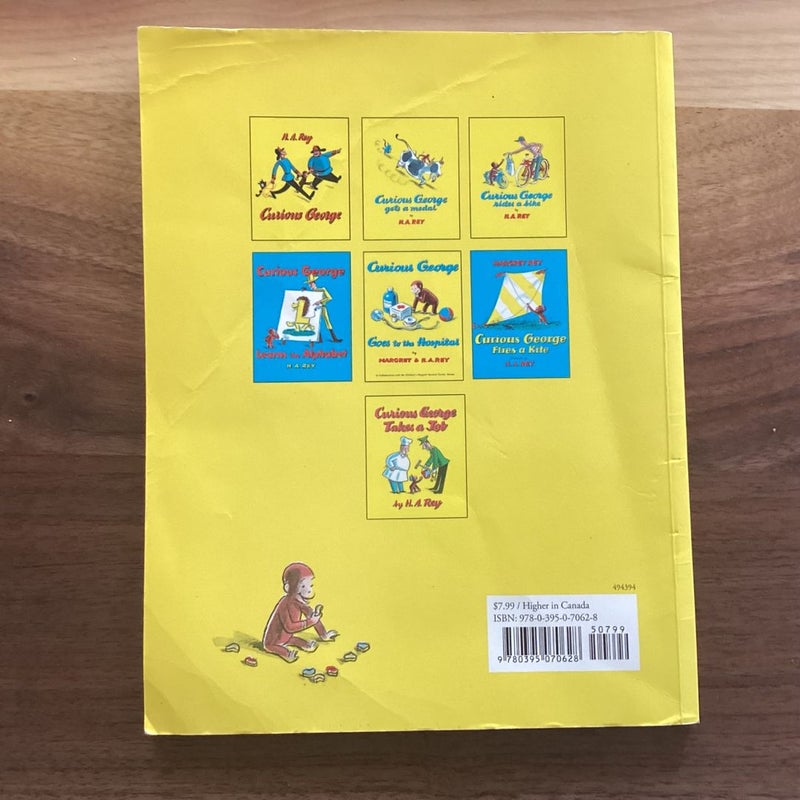 Curious George Goes to the Hospital by , Paperback | Pangobooks